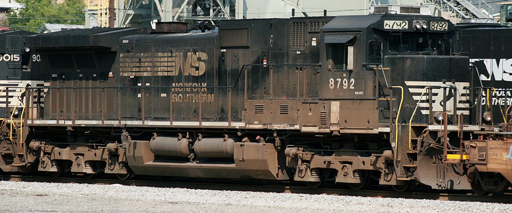 NS 8792